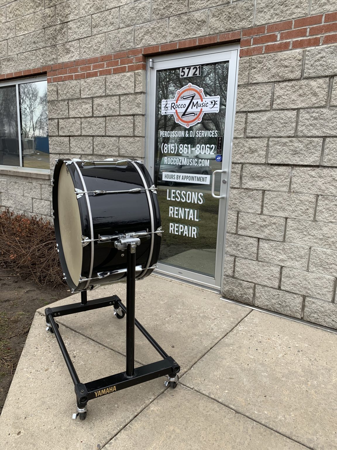 28″ Yamaha Concert Bass Drum Wstand Rentalsale Rocco Z Music
